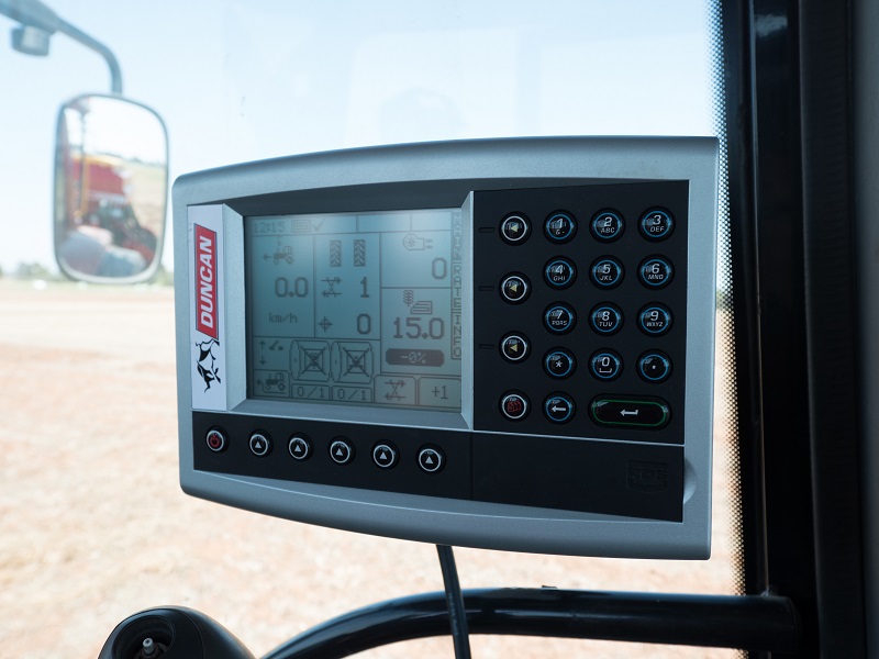 Duncan Ag seeder review - Duncan Ag Renovator AS5000 air seeder
