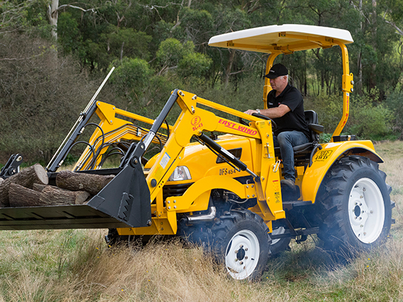 Review: East Wind DFS454 tractor