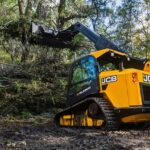 JCB Teleskid combines skid steer loader and telescopic handler