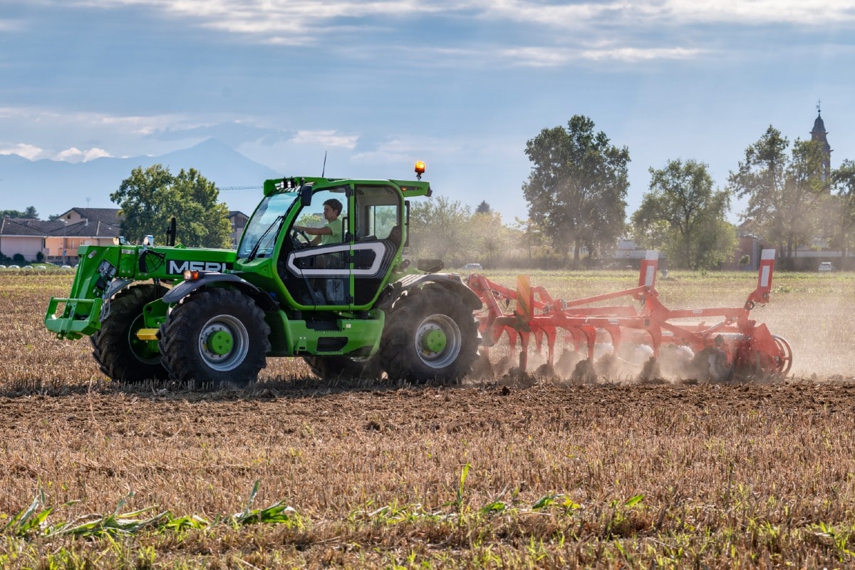 Merlo's Multifarmer combines tractor and telehandler benefits - Trade ...