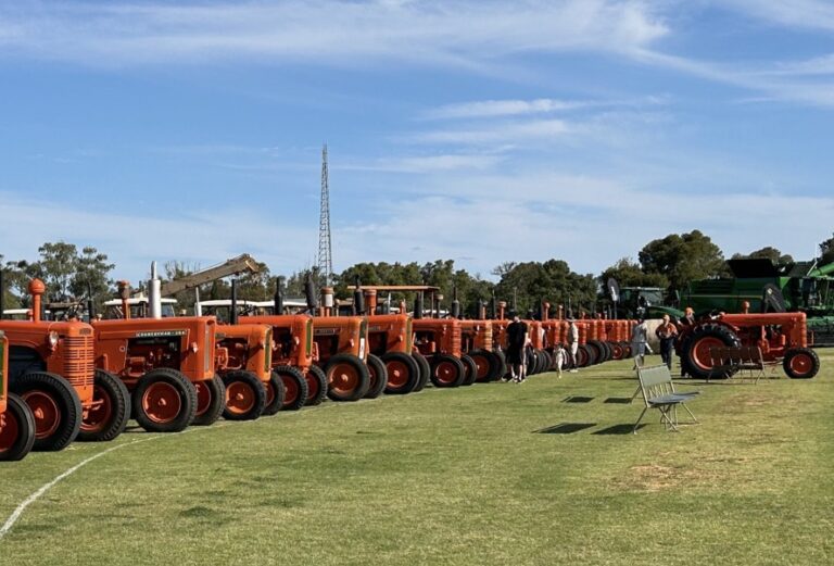World’s biggest tractor unveiled in WA town Carnamah - Trade Farm Machinery