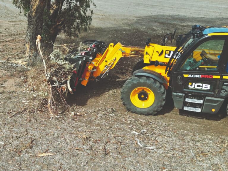 Rata Power Claw providing many uses for Victorian farmer - Trade Farm ...