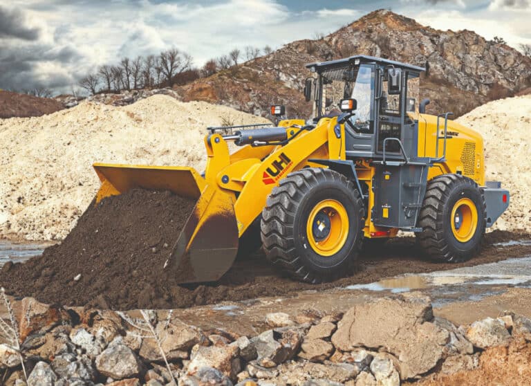 UHI wheel loaders suited to agricultural work - Trade Farm Machinery